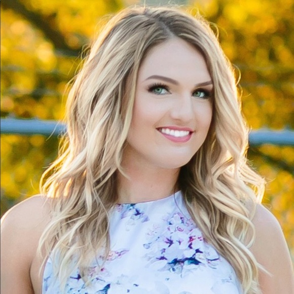 Brielle's Closet (@briellemokry) | Poshmark